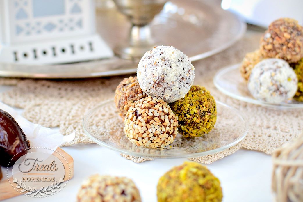 Date and Fig Balls - Treats Homemade
