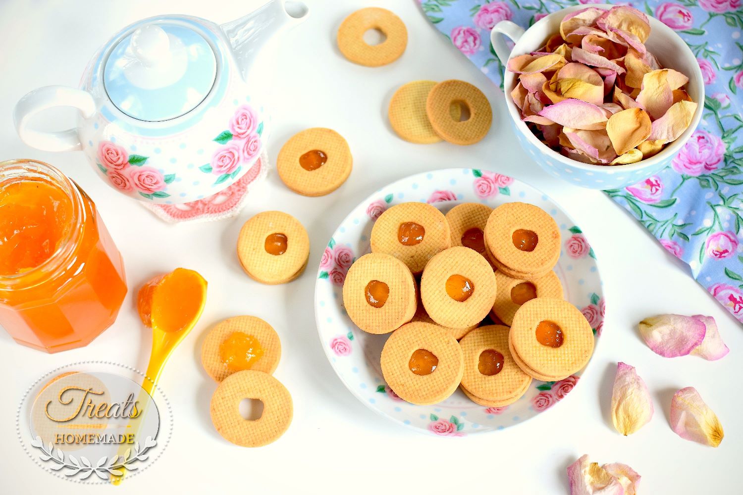 Sablés Biscuits With Jam - Treats Homemade